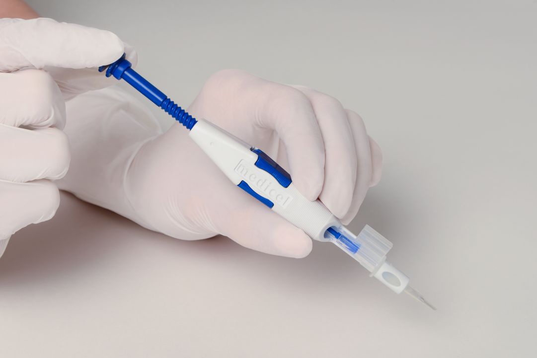 Product: ACCUJECT DUAL 2.1-TL Injector - Medicel